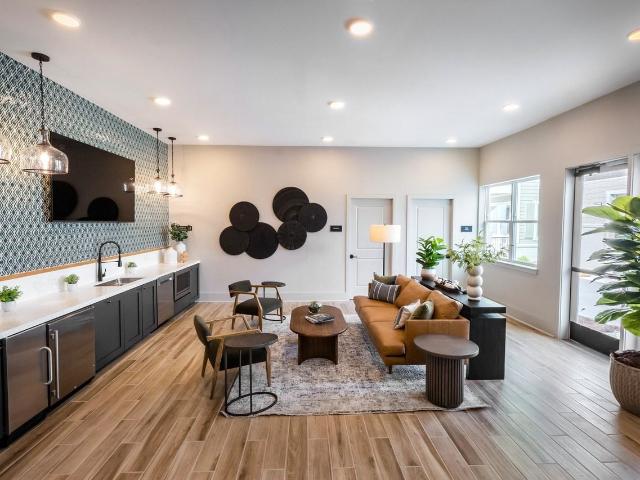 Woodlands Creekside 2 Bedroom Apartment for Rent at 235 Jonesboro Rd, Mcdonough, GA 30253