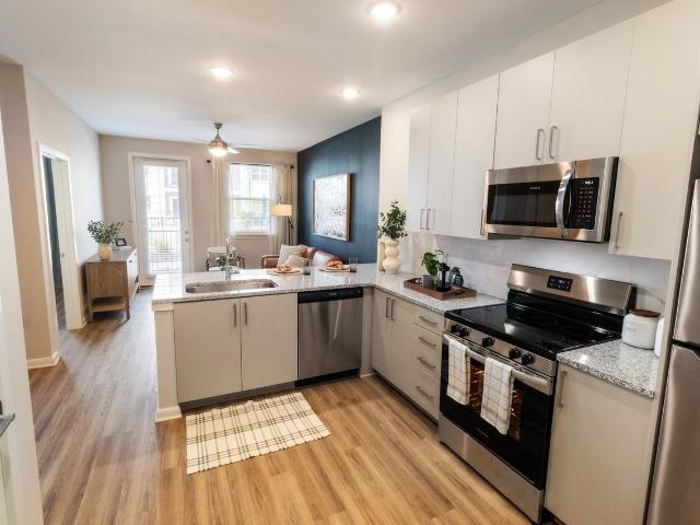 Woodlands Creekside 2 Bedroom Apartment for Rent at 235 Jonesboro Rd, Mcdonough, GA 30253