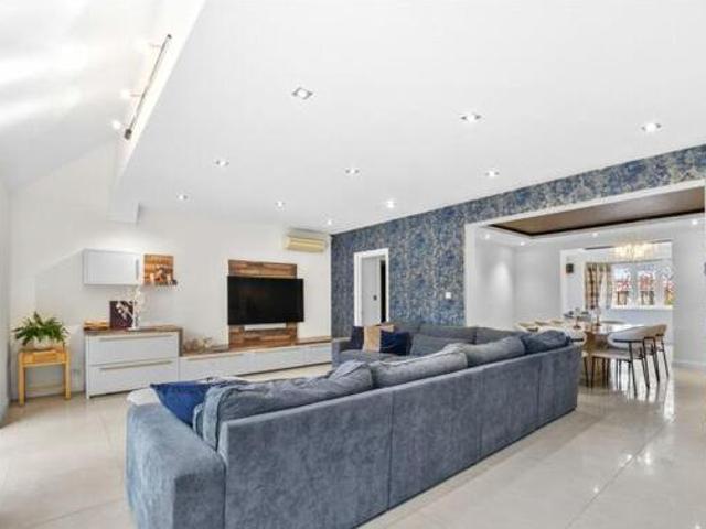Woodlands Avenue, New Malden, 5 Bedroom Detached