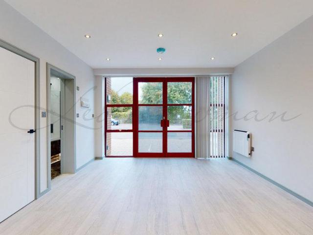 Woodlands Business Village. 1 bed flat to rent £1,050 pcm £242 pw