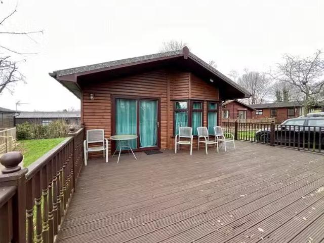 Woodlands Drive, Farley Green