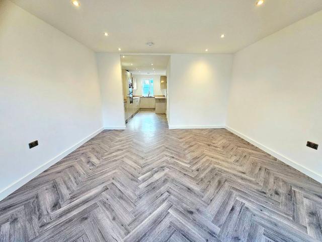 Woodlands Drive, Offerton, Stockport, SK2