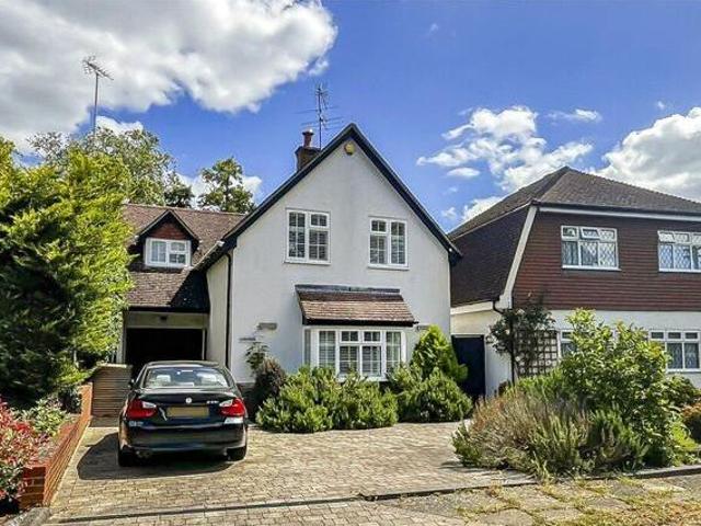 Woodlands Drive, Sunbury on thames, 3 Bedroom Detached