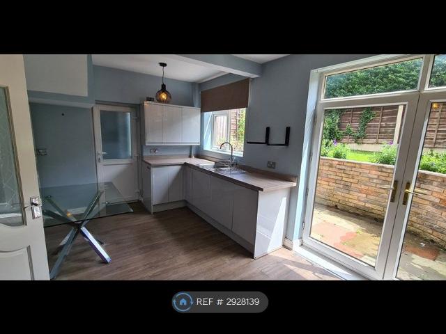 Woodlands, Failsworth, Manchester M35, 3 bed semi detached house to rent, £1,295 pcm | PrimeLocation