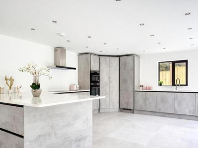 Woodlands, Hove, 7 Bedroom Detached