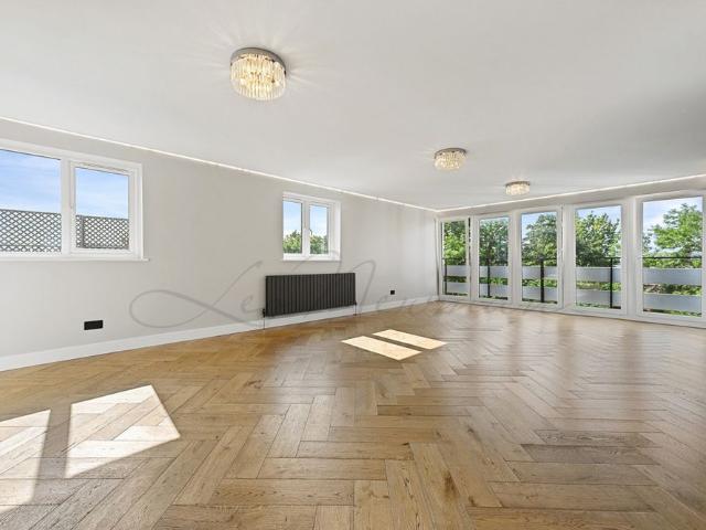 Woodlands, London, NW11