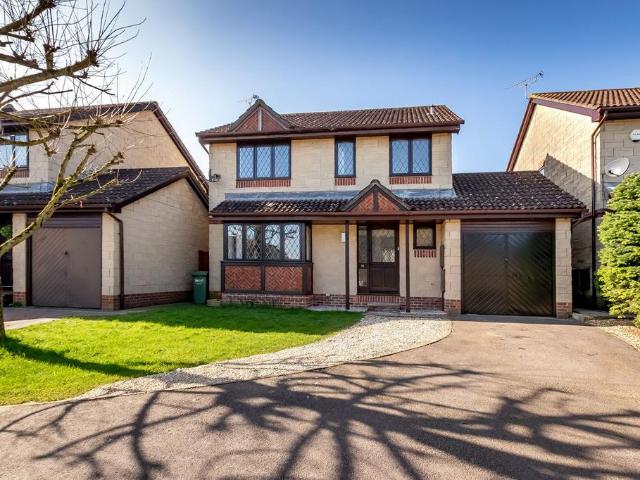 Woodlands Road, Wotton Under Edge GL12 4 bed property to rent £1,695 pcm £391 pw