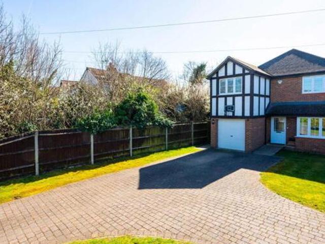 Woodlands Road, Bookham, 4 Bedroom Detached