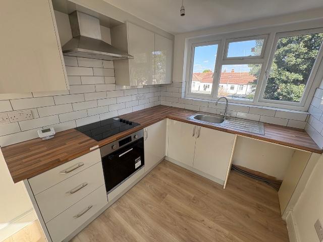 Woodlands Road, Flat 2, Southall UB1, 3 bed flat to rent, £2,300 pcm | PrimeLocation