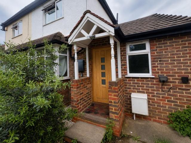 Woodlands Road, Guildford 3 bedrooms Property for lettings Seymours
