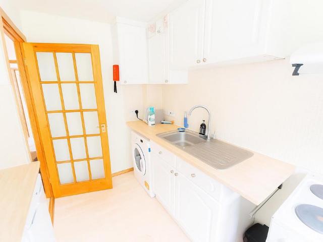 Woodlands Road, OXFORD, OX3 2 bed maisonette to rent £1,800 pcm £415 pw