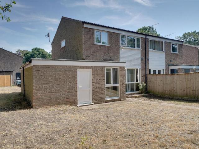 Woodlands Way, Mildenhall, Bury St. 3 bed semi detached house to rent £1,385 pcm £320 pw