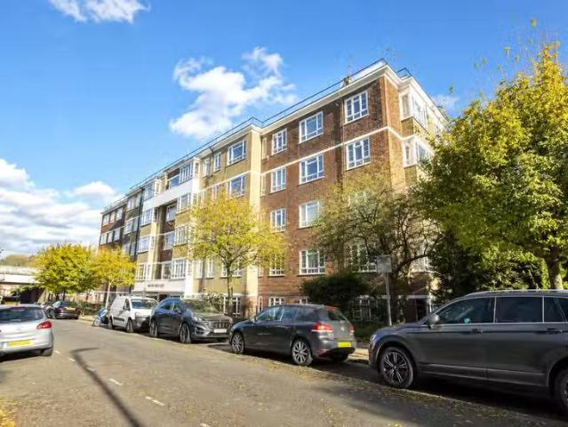 Woodlands Way, Putney, SW15 2SY