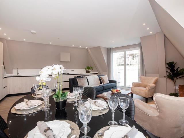 Woodlands, Temple Fortune NW11, 3 bed flat to rent, £3,200 pcm | PrimeLocation