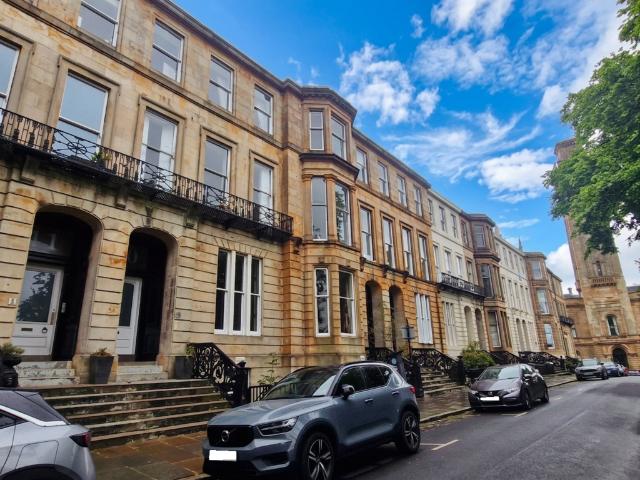 Woodlands Terrace, Glasgow, G3 3 bed flat to rent £2,750 pcm £635 pw