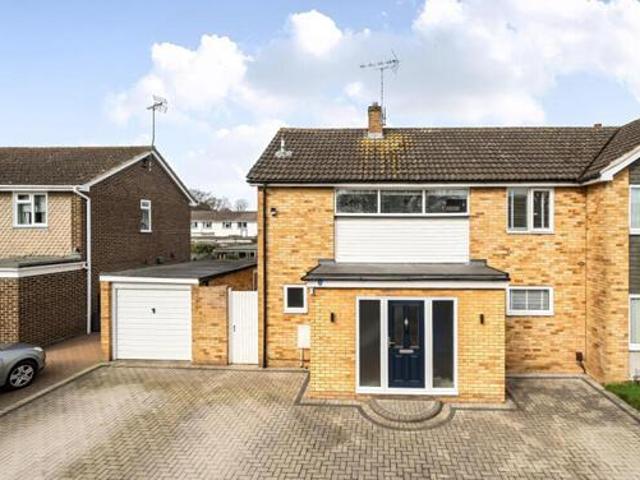 Woodley, Lunds Farm Road, Reading, 3 Bedroom Semi detached
