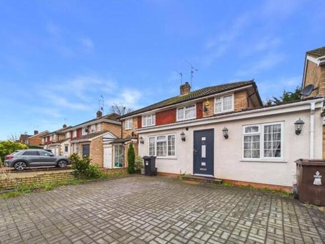 Woodley, Quentin Road, Reading, 4 Bedroom Semi detached