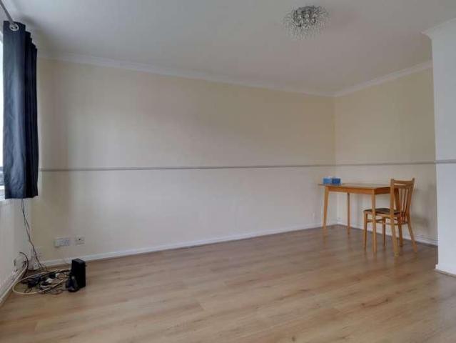Woodleyes Crescent, Stafford, ST17