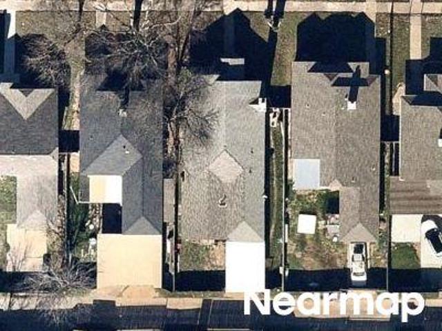 Woodleaf Dr