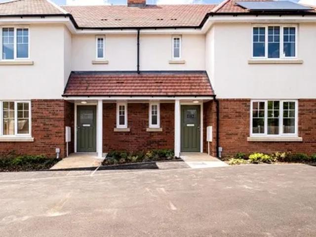 Woodleigh Avenue, Metchley, B17 0NJ, United Kingdom | 2 bed duplex for rent #136865770 | Rentberry