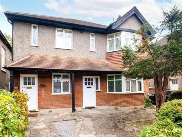 Woodleigh Gardens, London, 3 Bedroom Apartment