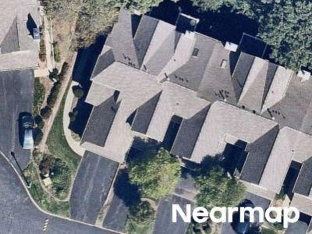 Woodmont Dr