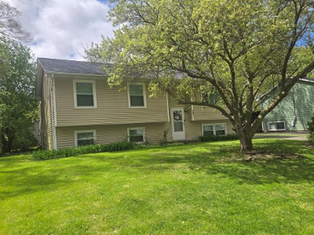 Woodmoor Dr