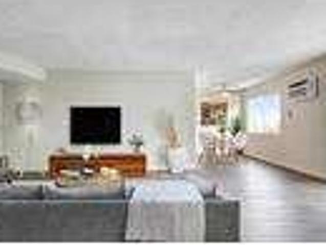 Woodman Apartments Studio