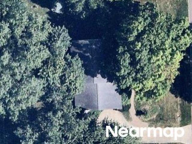 Woodman Dr