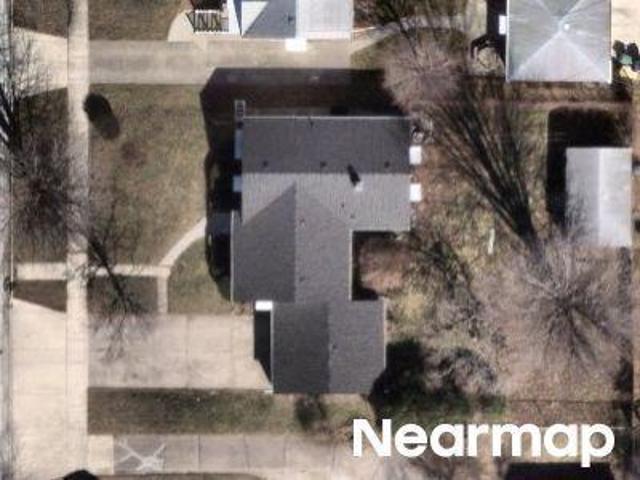 Woodmar Ave