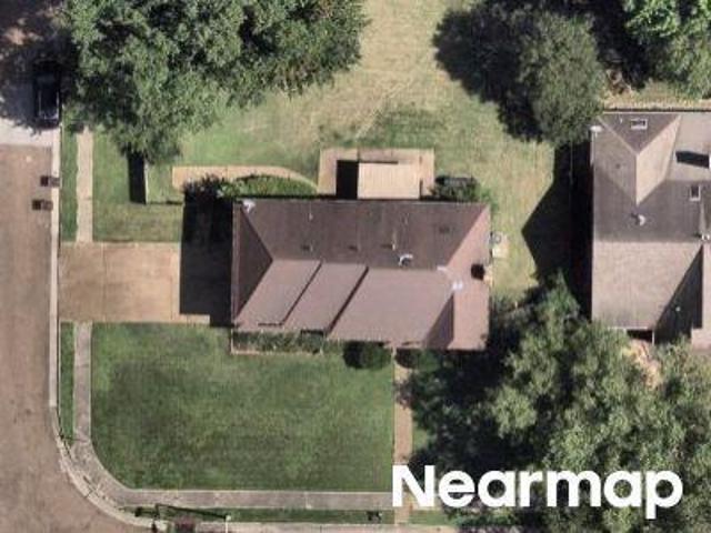Woodmark Dr
