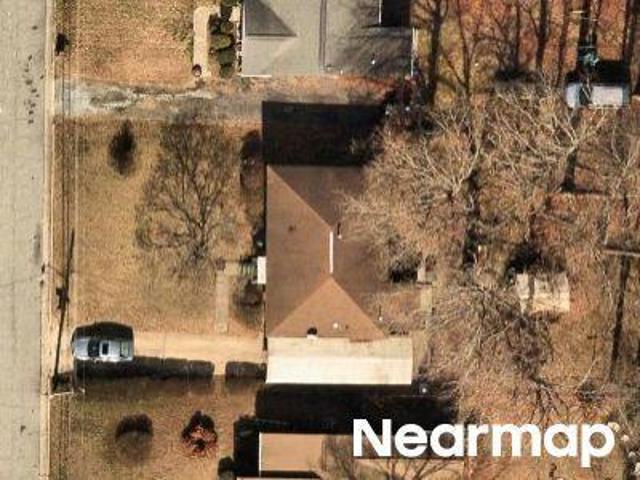 Woodmere Dr