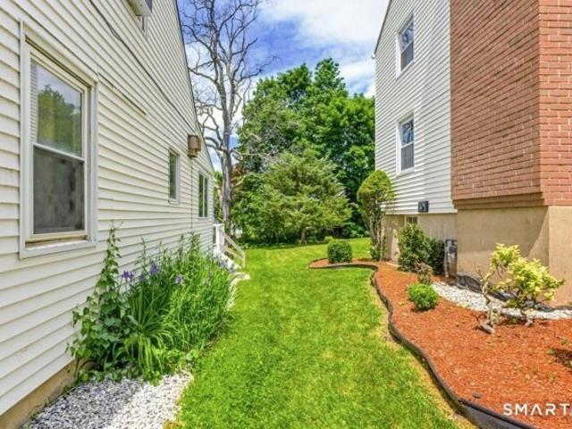 Woodmere Rd, West Hartford, Home For Sale