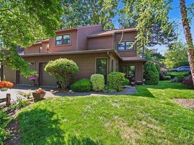 Woods Brooke Ter, Ossining, Condo For Sale
