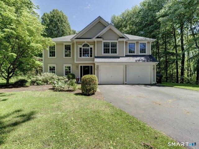 Woods Edge Ct, Berlin, Home For Sale