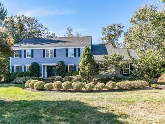 Woods End Dr, Bernards Twp, Home For Sale