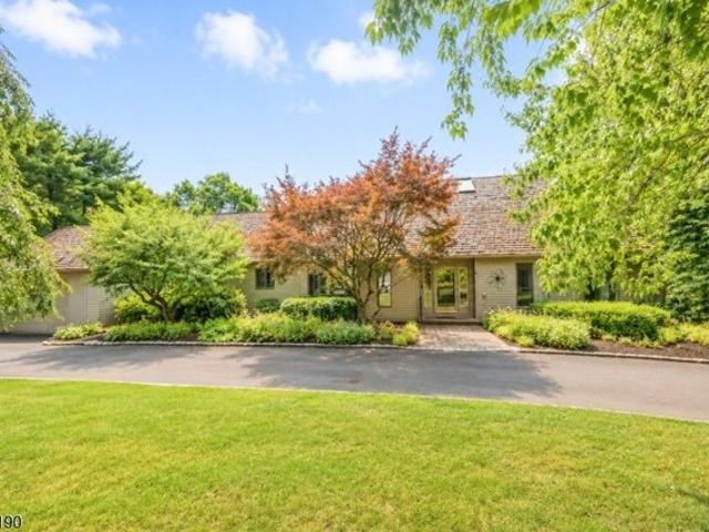 Woods Ln, Chatham, Home For Sale