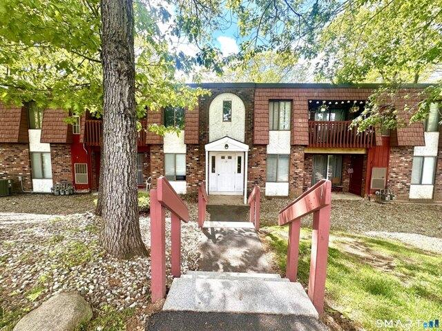 Woodsedge Dr Apt C, Newington, Condo For Sale
