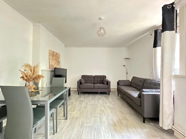 Woodseer Street, London E1, 4 bed flat to rent, £3,800 pcm | PrimeLocation