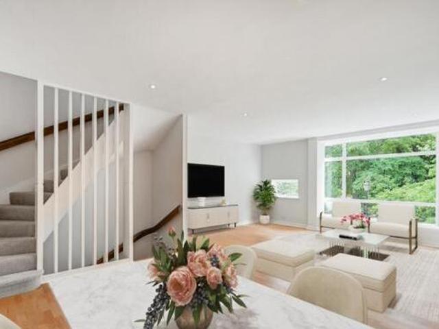 Woodsford Square, Holland Park, 4 Bedroom House