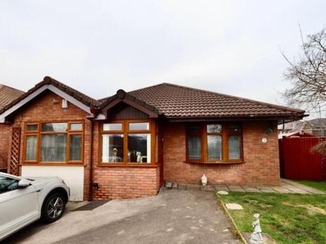 Woodside, Tir y berth, 3 Bedroom Detached