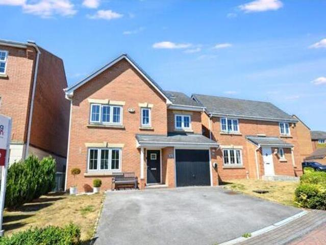 Woodside View, Middleton, 5 Bedroom Detached