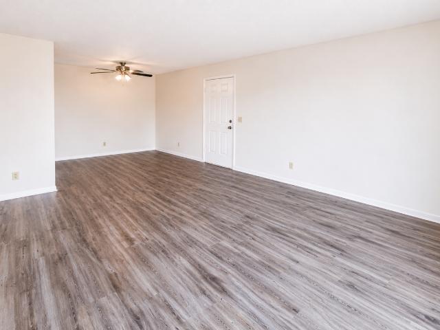 Woodside Village Apartments 1 Bedroom Apartment for Rent at 8517 E Reno Ave, Midwest City, OK 73110