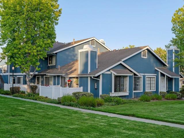 Woodside Village 3 Bedroom Apartment for Rent at 675 Providence Ave, Ventura, CA 93004