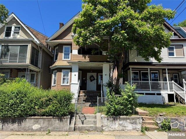 Woodside Ave, Newark, Home For Sale