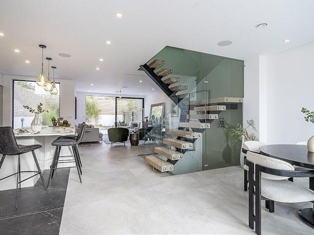 Woodside Avenue, London N10, 4 bed semi detached house to rent, £8,750 pcm | PrimeLocation