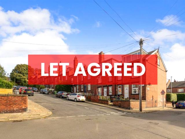 Woodside Avenue, Leeds LS4 3 bed terraced house to rent £1,090 pcm £252 pw