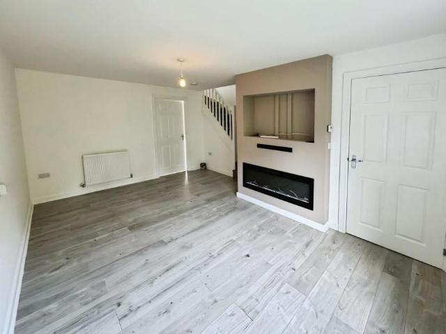 Woodside Avenue, Woodside, TF7