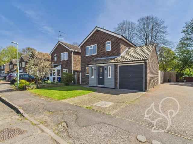 Woodside Close, Bury St. Edmunds 3 bed detached house to rent £1,625 pcm £375 pw