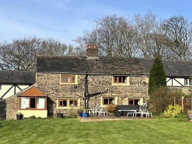 Woodside Farm, Off Everest Road, 3 Bedroom Semi detached